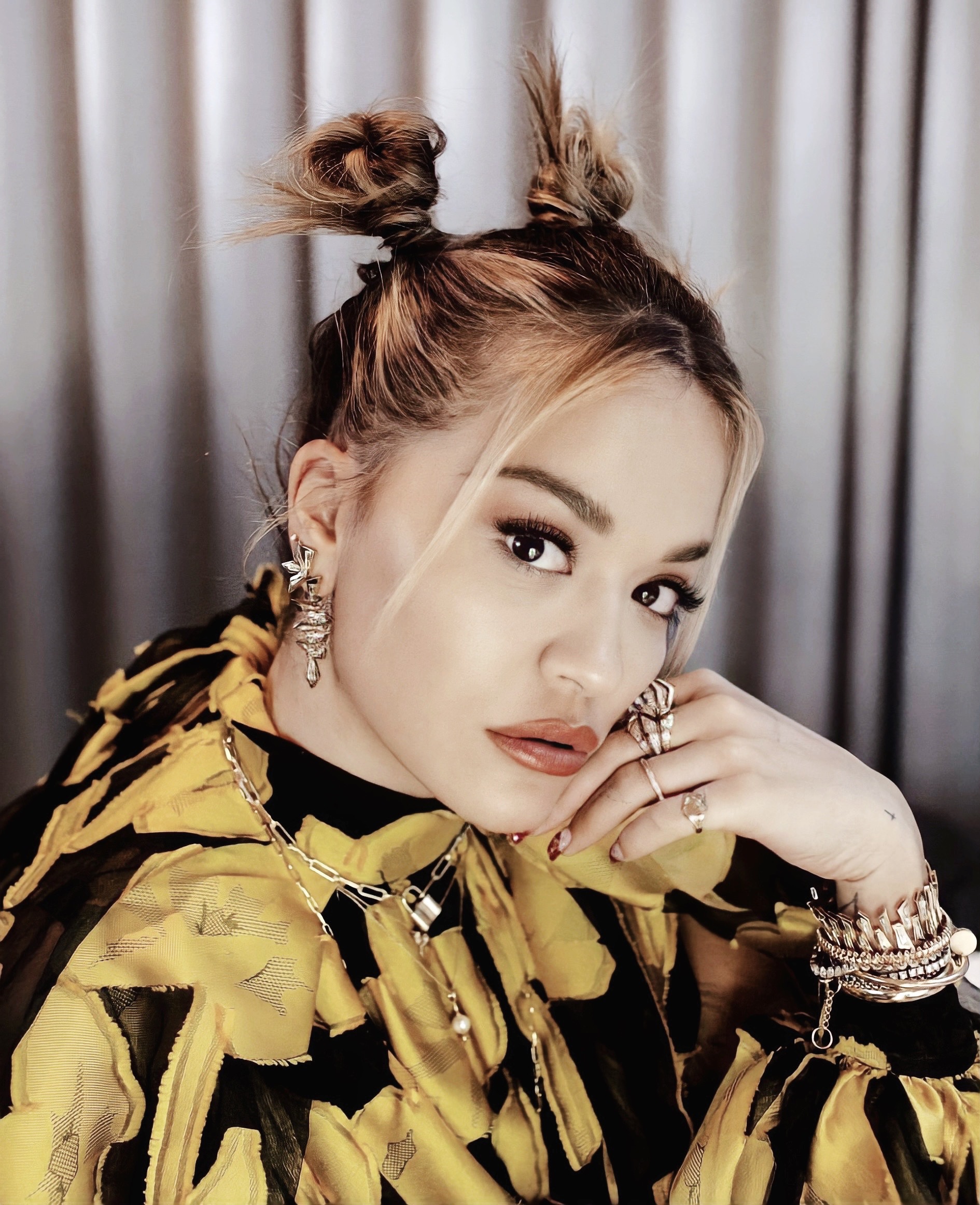 The Ora of a Generation – ROARA Magazine