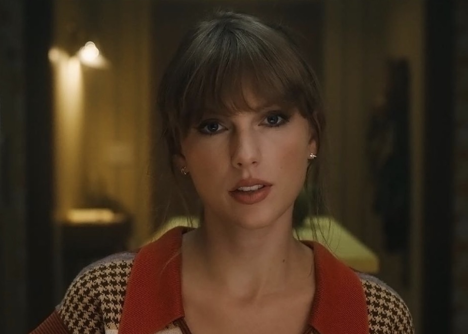 The Swift Rewrite Of History – ROARA Magazine