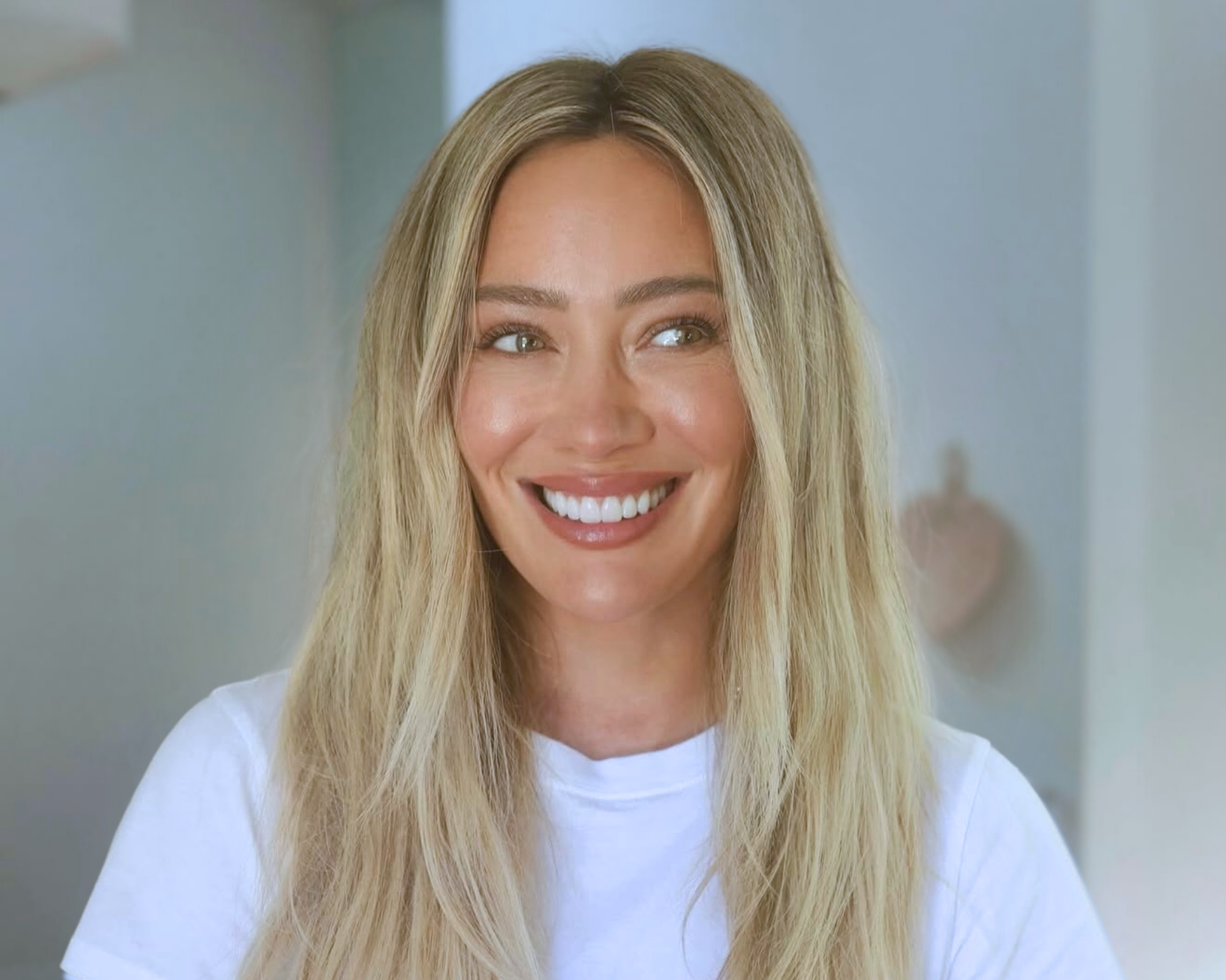 Hilary Duff: Making Dreams Go Beyond Luck – ROARA Magazine